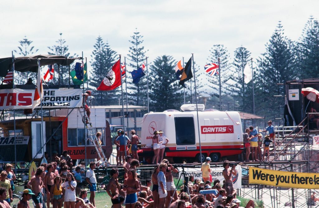 1980年オーストラリア-スタビーズ（80s Australia-Stubbies Surf Classic） | 国産高級ウェットスーツのDOVE